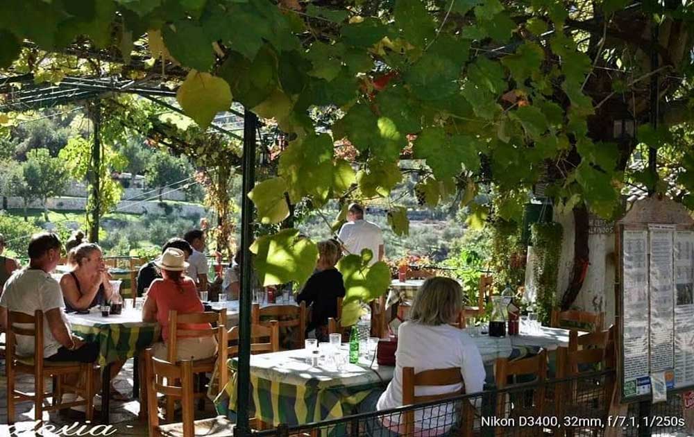The old Perithia Ταβέρνα, Κέρκυρα, Παλιά Περίθεια • Επαγγελματικός ...